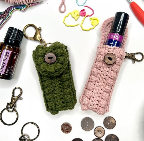 6 DIY Crochet Essential Oil Key Chains - Castor Oil Guide