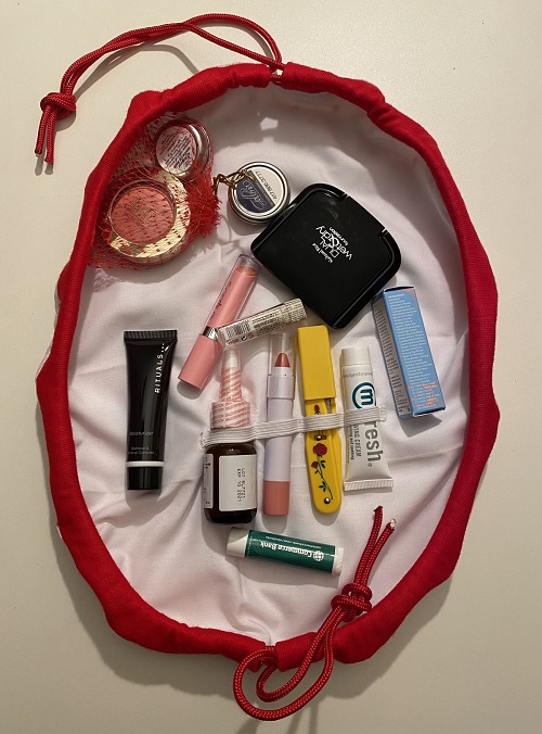 10 Spacious Lay Flat Makeup Bag Ideas - Castor Oil Guide