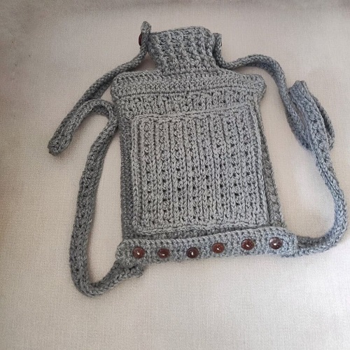 9 Stylish and Practical Crochet Hot Water Bottle Cover Ideas - Castor ...